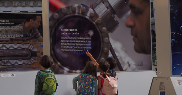 The code of the Universe. A photographic journey of discovery | UniGe.life